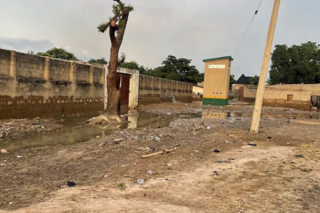 Nearly 300 Inmates Escape Jail in Nigeria Due To Flooding - The Morning ...