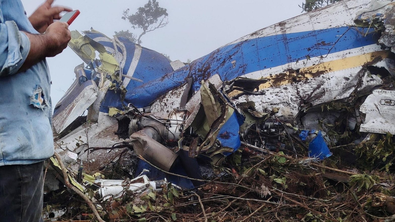 Fifteen killed In Colombia Plane Crash - The Morning News